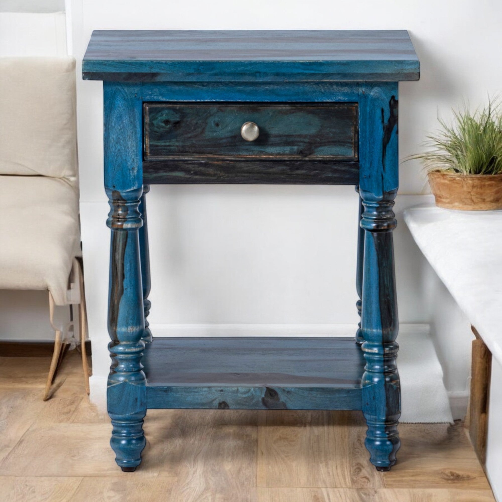 Parth Bedside Table – Nismaaya Decor